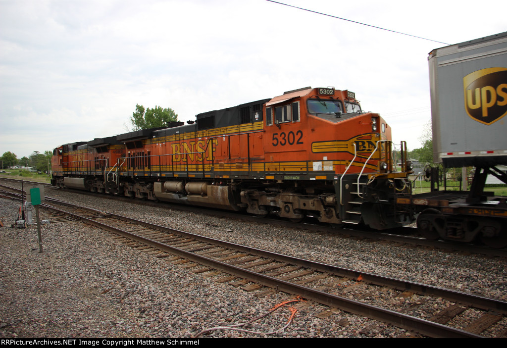 BNSF 5302